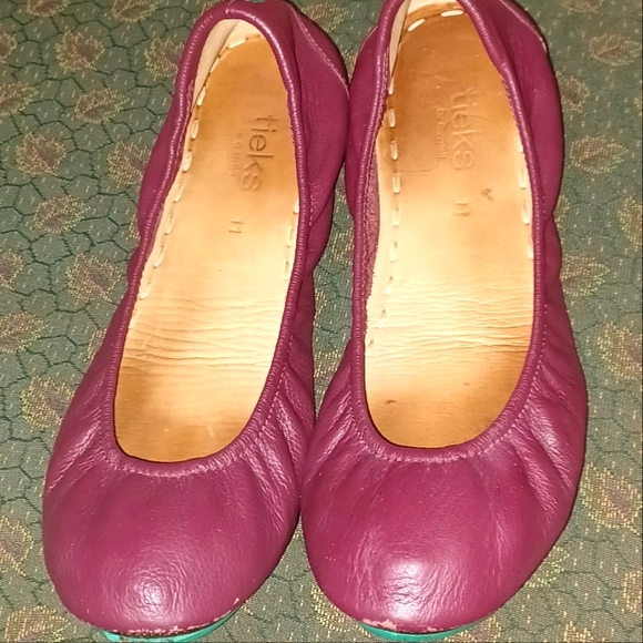 Tieks | Shoes | Tieks Maroon Ballet Flats | Poshmark